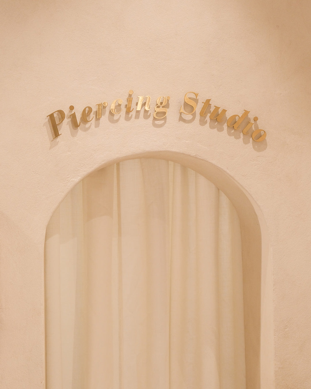 Piercing Studios – by charlotte
